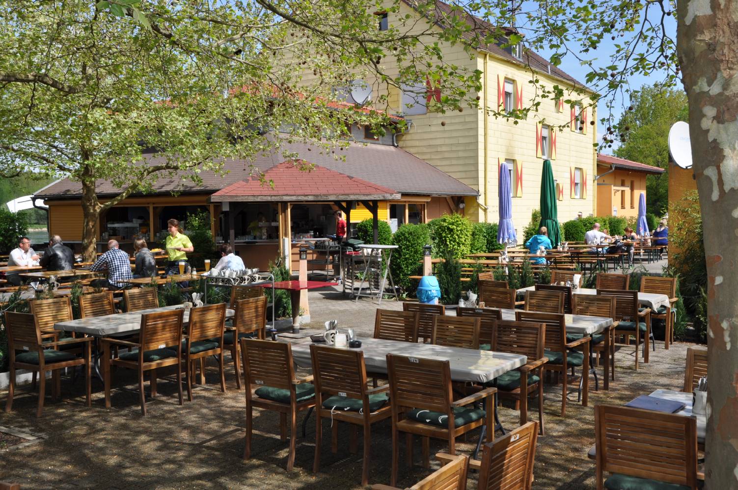 Ihr Restaurant Zollhaus in Au am Rhein - Biergarten